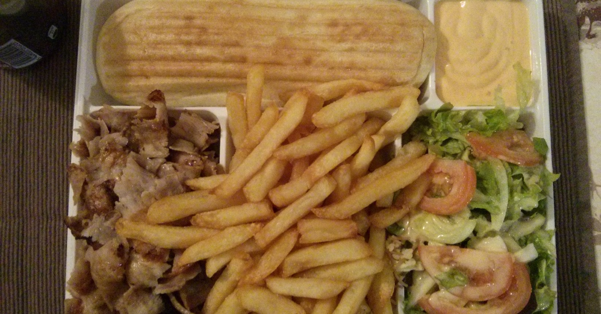 Assiette Grecque Complète - Le Palais Du Kebab à Epernon - Chroniques ...